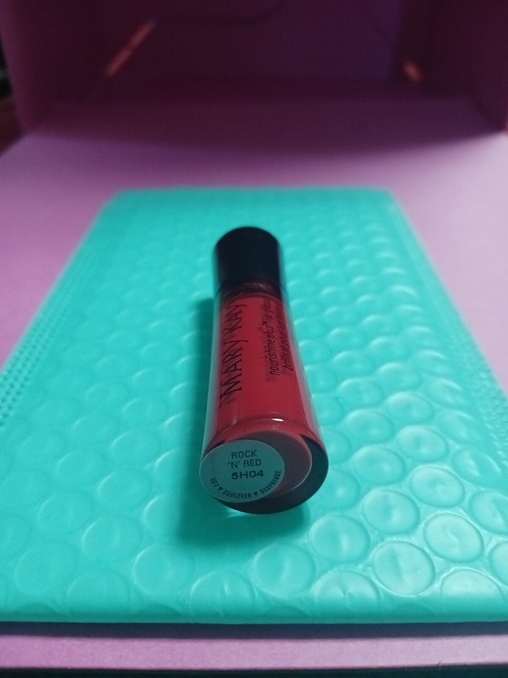Rock 'N' Red Mary Kay Nourishine Plus Lip Gloss (0.15oz / 4.5mL) New ...