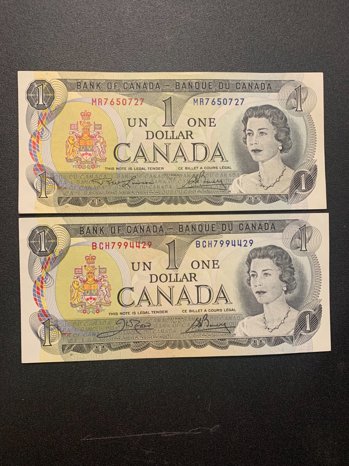 Canada $1 (1973) x 2 Banknotes (EF) - 2 Different Signature Sets - L1 ...