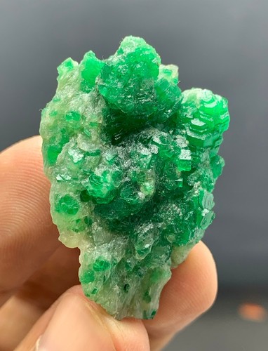 Natural Green Color Emerald Crystal Cluster From Swat Pakistan-14 Gram ...