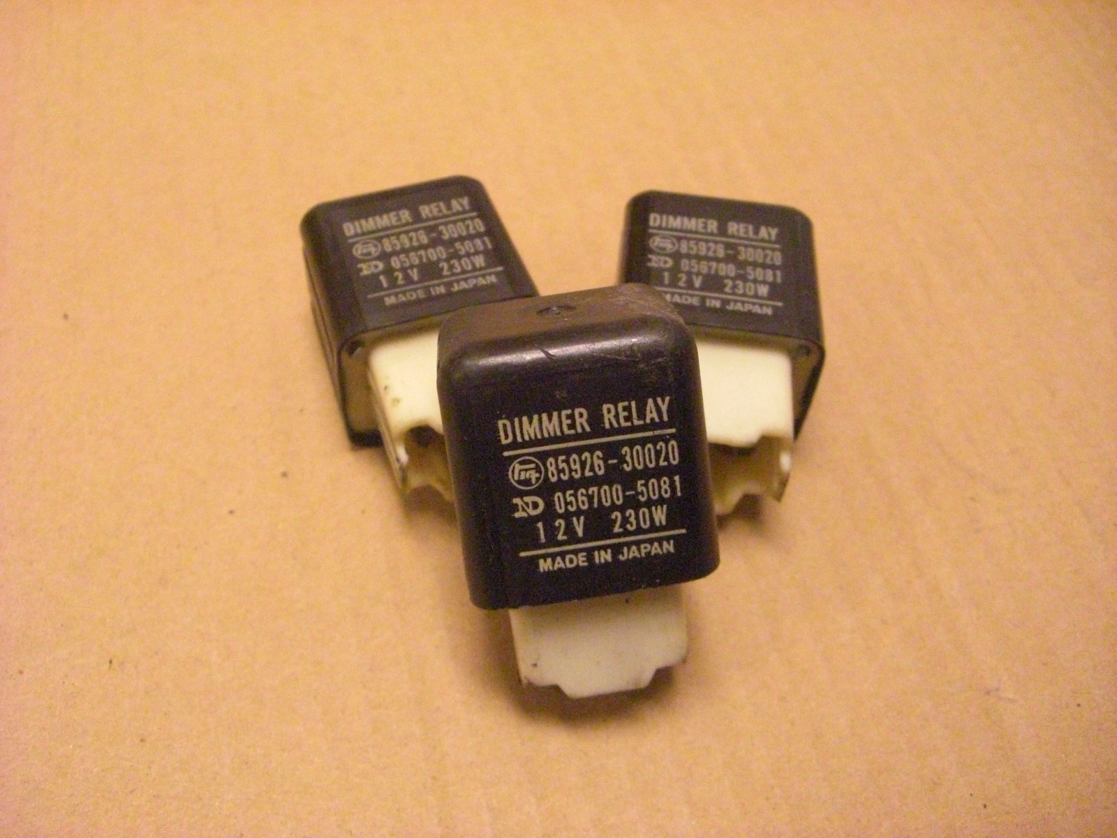 Toyota Lexus DENSO Dimmer Relay 85926-30020 Black 12v 230w for sale ...