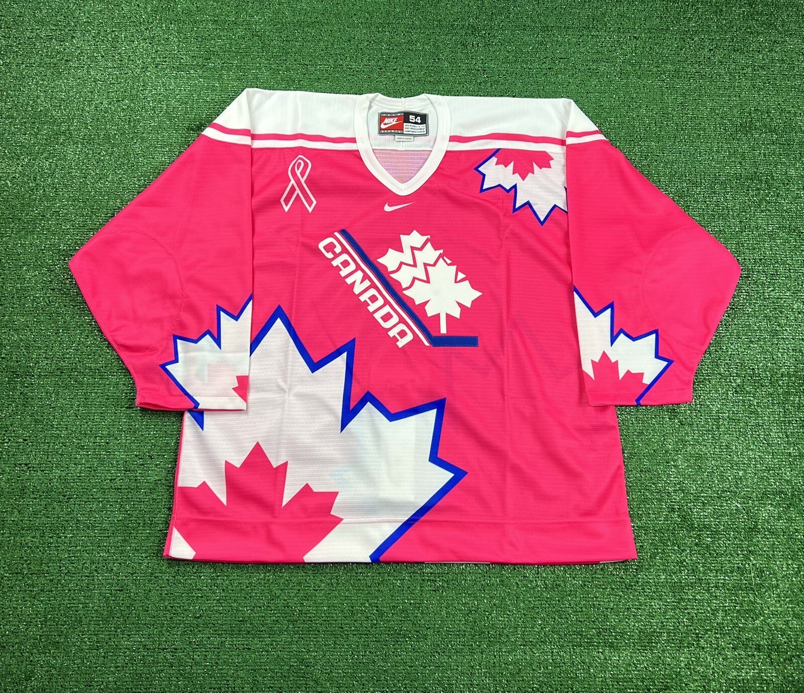 2007 Nike Authentic Pink Cancer IIHF Team Canada Women’s Jersey Size 54 ...
