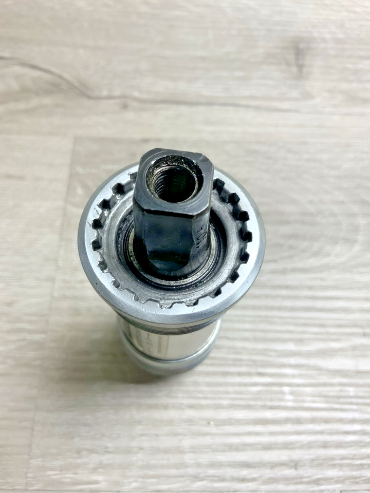 FIRST COMPONENTS SEALED BOTTOM BRACKET BRITISH THREADING 68-110 MM | eBay