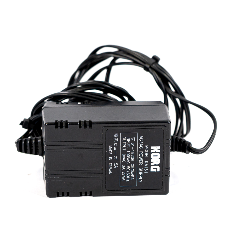 Korg N5EX - Lightweight 61 key Synth Workstation w/ Gigbag, Power ...