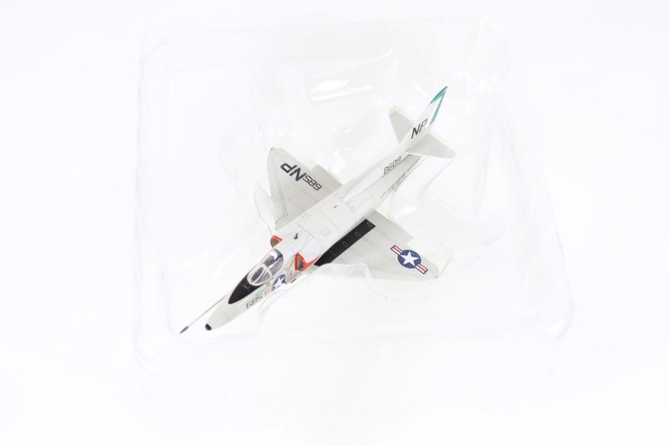 Hobby Master HA1427 1:72 Scale Douglas A-4C Skyhawk "MIG-17 Killer ...