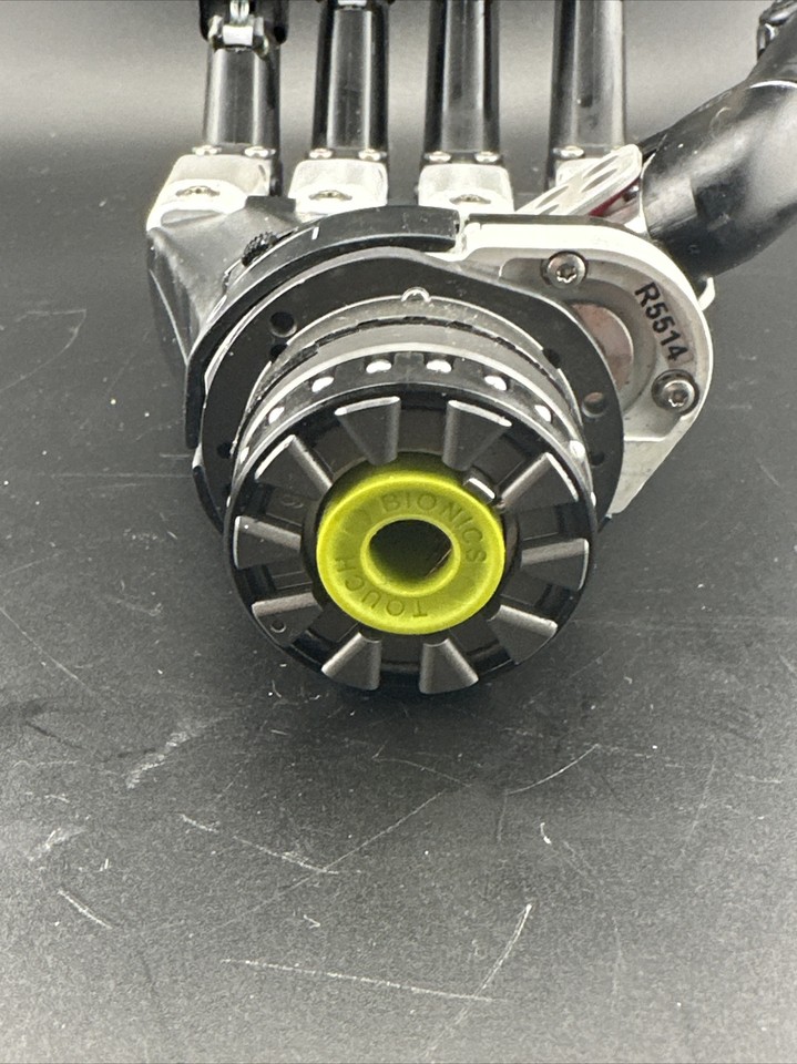 I-limb Ilimb Ultra Right prosthetic hand. Myoelectric Hand. Touch ...