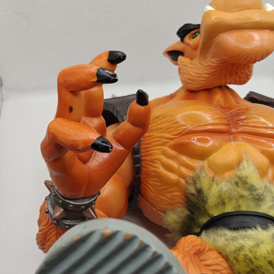 1998 Resaurus Crash Bandicoot Tiny Tiger Figure Large Action Figure ...