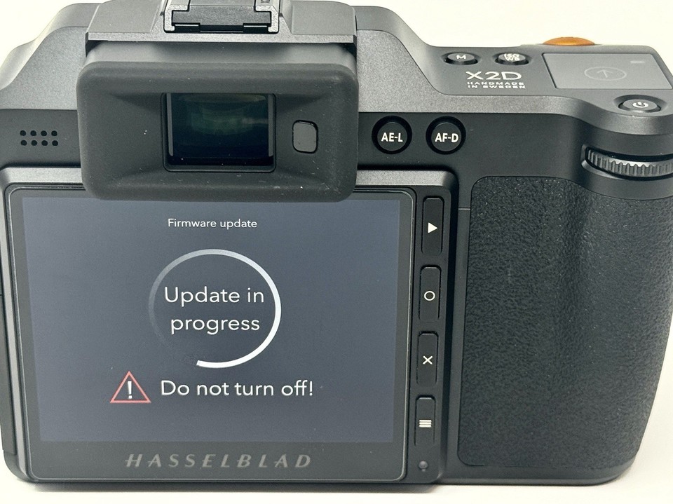 Hasselblad X2D 100C 100MP Medium Format Mirrorless Camera (Body Only ...