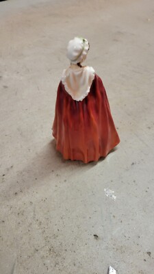 Royal Doulton Lady Delight HN 1772 Hand Painted Porcelain Figurine ...