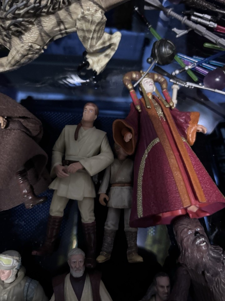 33 X Star Wars Action Figures Job Lot Loved Bundle Plus random ...