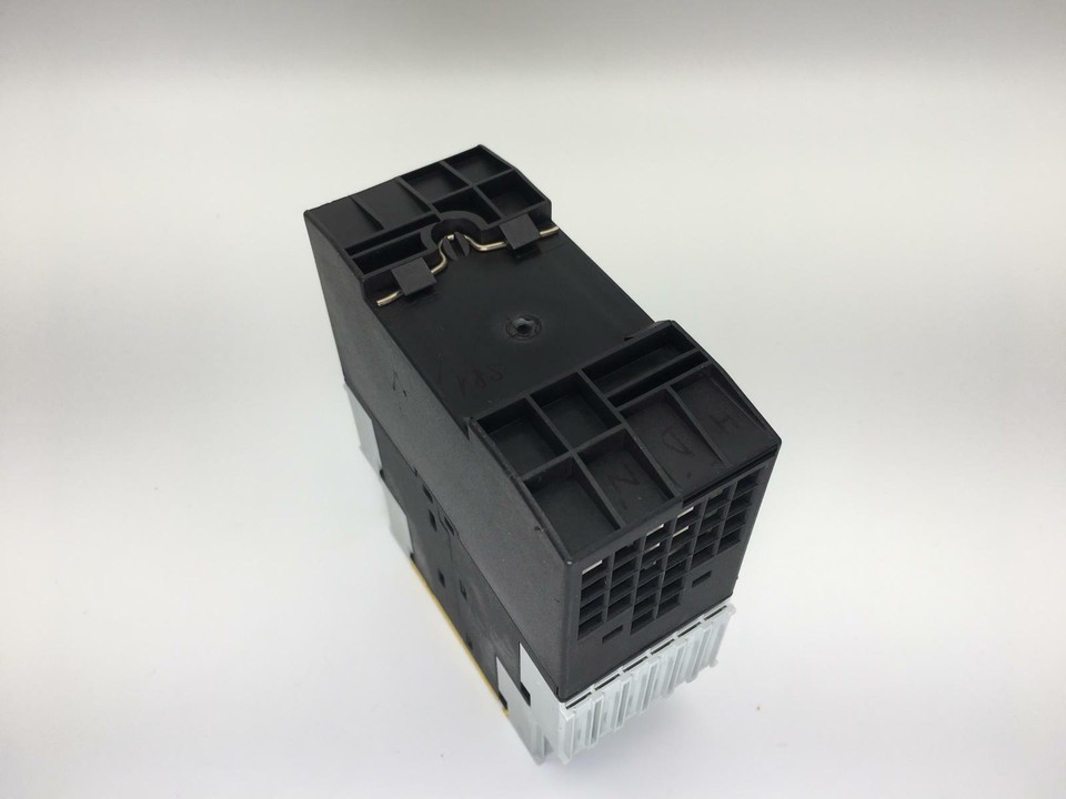 Siemens Sicherheitsmonitor 3RK1105-1BE04-2CA0 ASIsafe safety monitor V3 ...