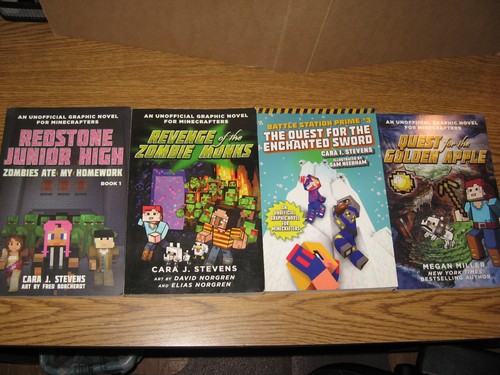 Minecraft Unofficial Graphic Novel Megan Miller/Cara Stevens Paper 2015 ...