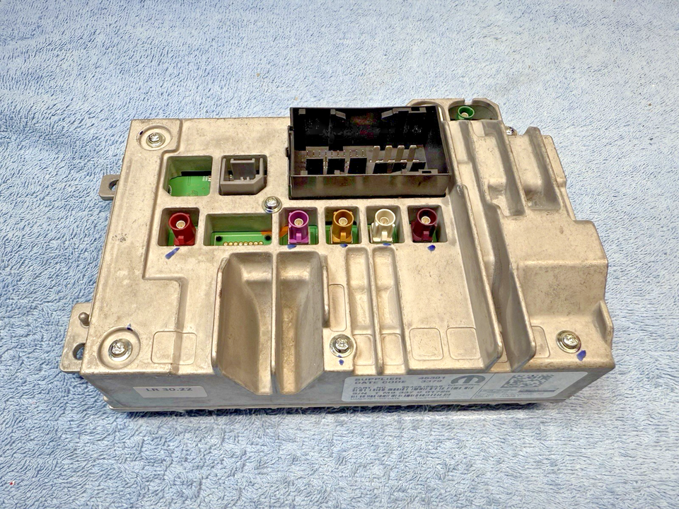 RAM 1500 Uconnect 4C Radio Nav CarPlay Multimedia Module UAX for 12 ...