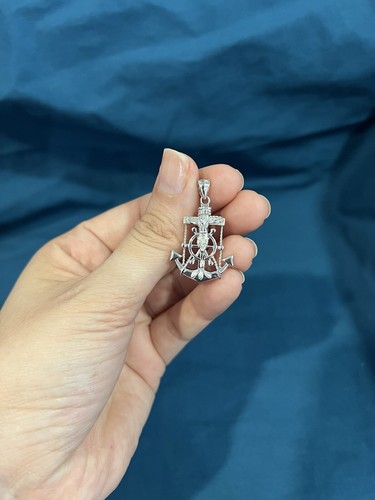 925 Steerling Silver Mens Boys Girls Womens Jesus Crucifix Anchor CZ ...