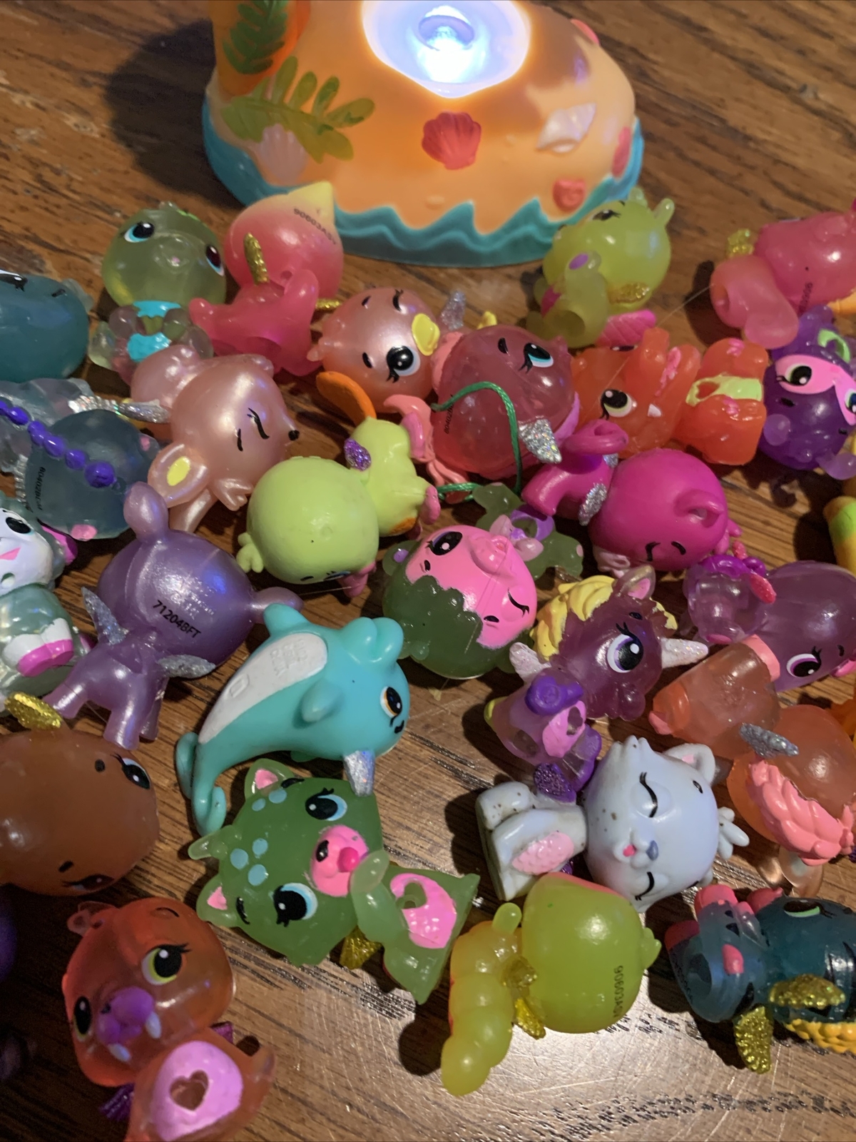 Hatchimals Toy Lot Of 33 With Light Up Nest | eBay