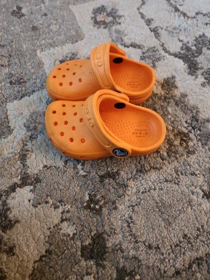 Crocs Classic Orange Clogs Comfort Shoes Unisex Slip On Clogs Size C 5 ...