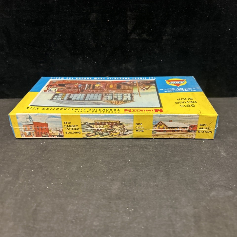 HO Scale, AHM Repair Shop Kit, #5815 | eBay