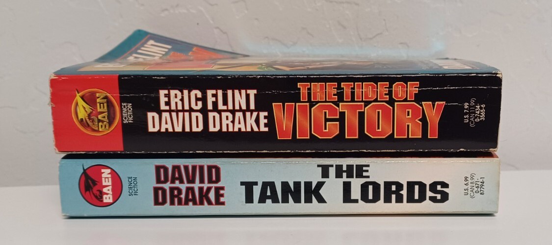 Lot of 2 paperbacks, David Drake - The Tide of Victory, The Tank Lords ...