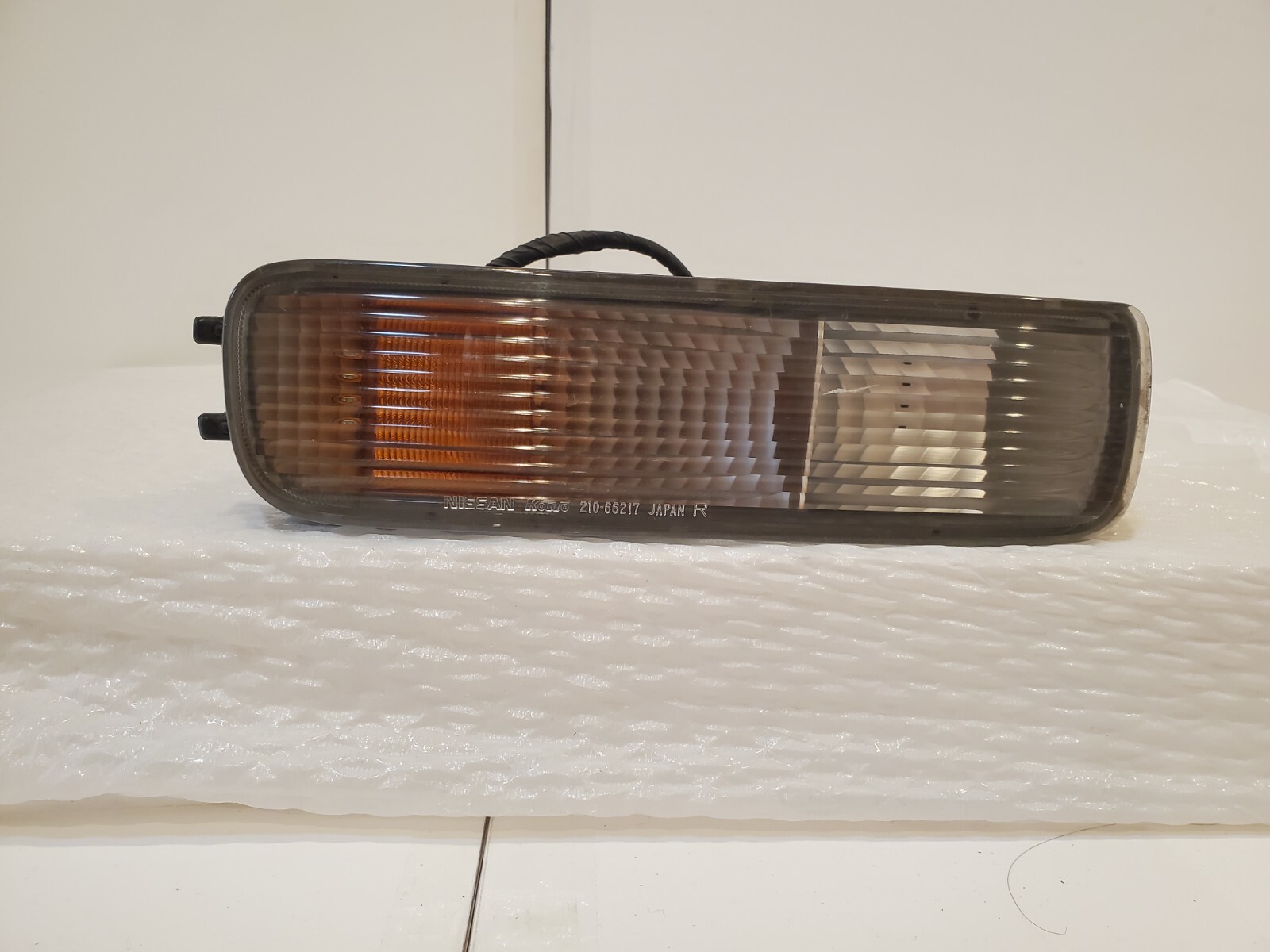 OEM JDM Nissan R33 Skyline GTS GTS-T turn signals lamps (1) Koito Right ...