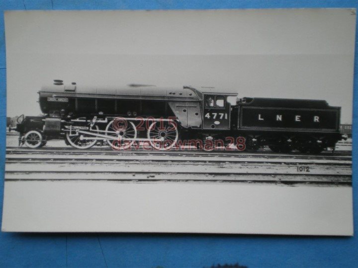 POSTCARD RP LNER GRESLEY CLASS V2 2-6-2 4771 GREEN ARROW | eBay