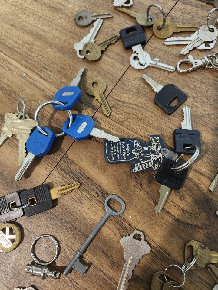 Giant Lot Of Locks And Keys Master Brinks And More Unmatched | eBay