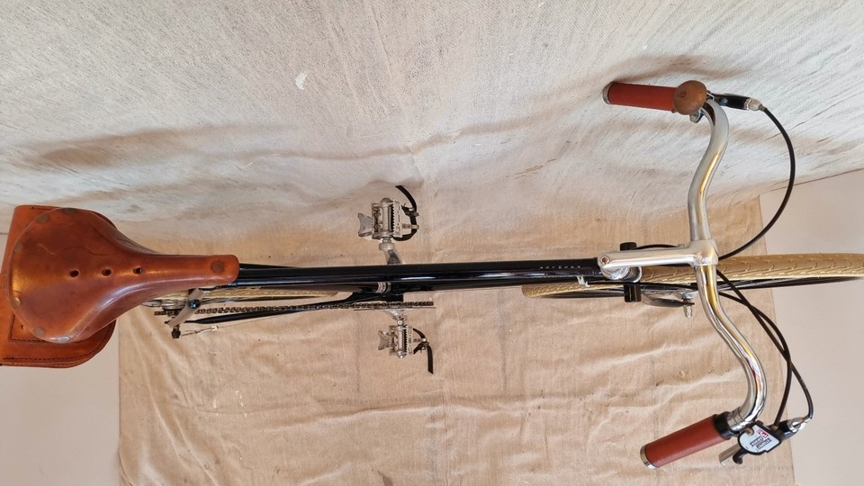 Pashley Guv'nor 3 Speed Bicycle 20.5" Frame, 28" Wheels - Very Good ...