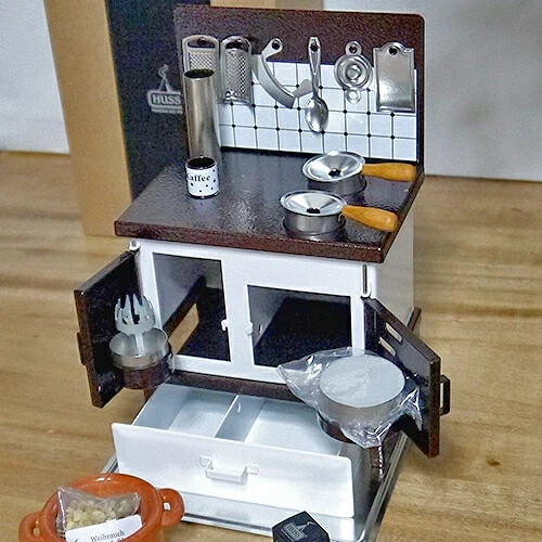 Miniature Kitchen Stove White Real Tiny Elaborate Cooking Mini Food ...