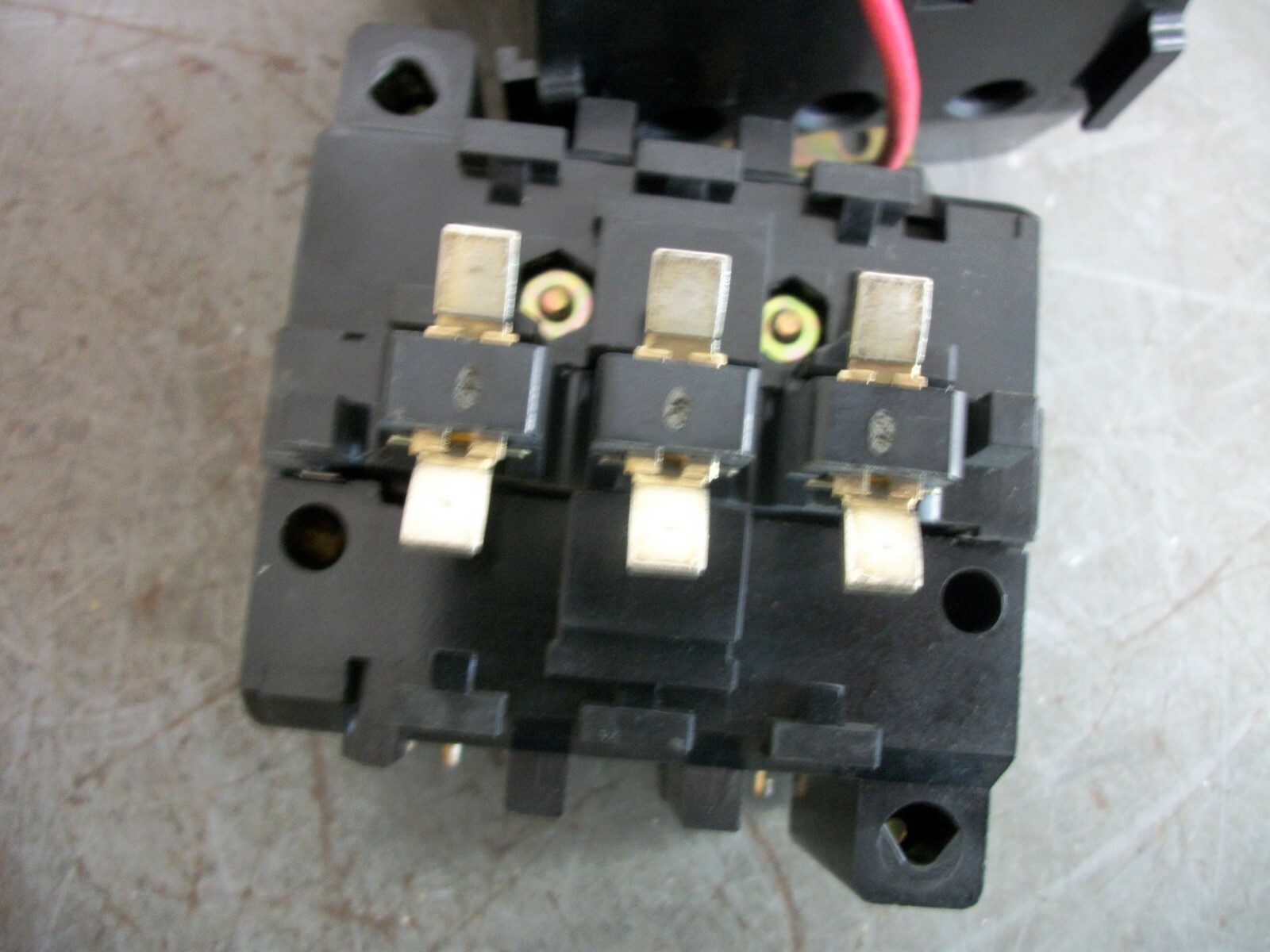 SQUARE D SIZE 0 MOTOR STARTER 8536SBO2H20S 24VCOIL 3PH 600V 5HP W/ML L ...