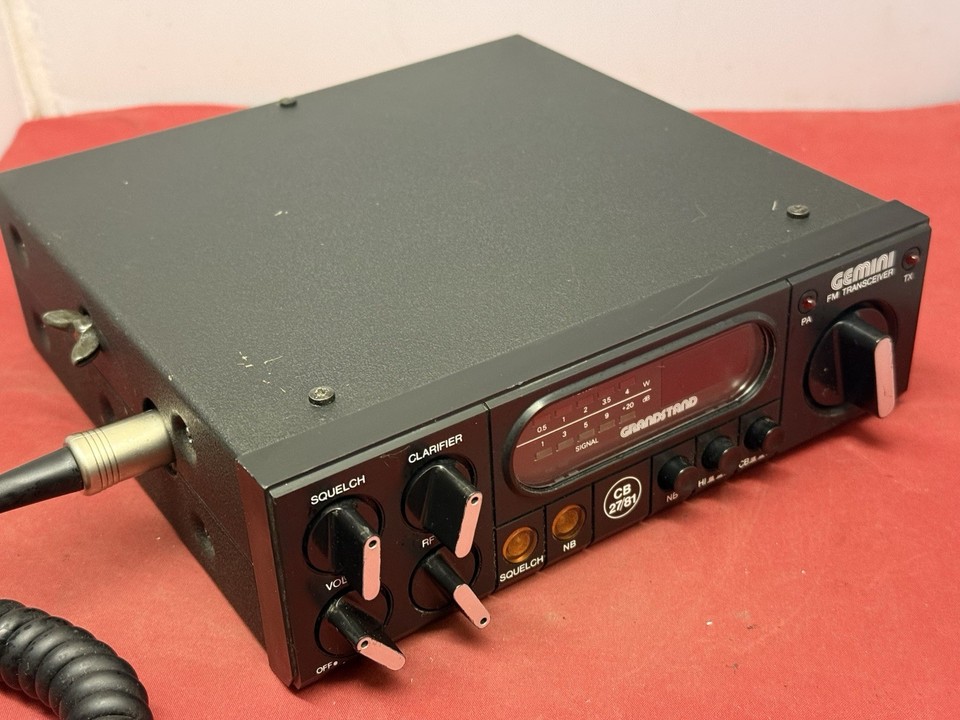 Grandstand Gemini CB Radio UK FM 27/81 40 Channel (Working Order) Rare ...