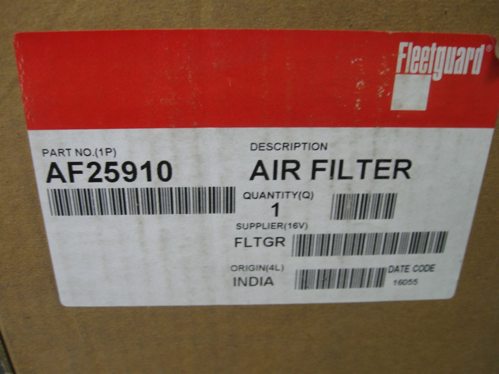 NEW FLEETGUARD AIR FILTER (PN AF25910) | eBay