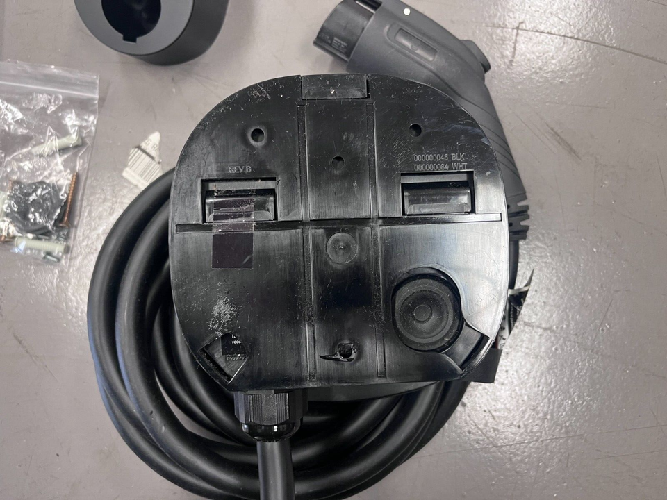 82219155AA Free2move Charge In-Home Ev Charger, Level 2, 48 Amp Mopar ...