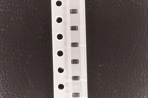 Lot of 100 CRCW0603221KFKTA Vishay Chip Resistor 221K Ohm 1/10W 1% 0603 ...