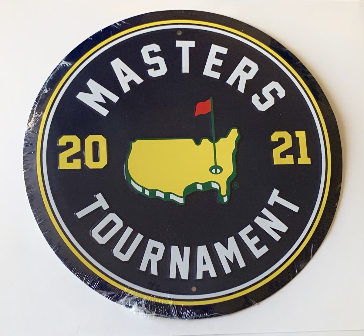 The Masters Golf Logo NEW Masters Tournament Coin With Magnetic Golf