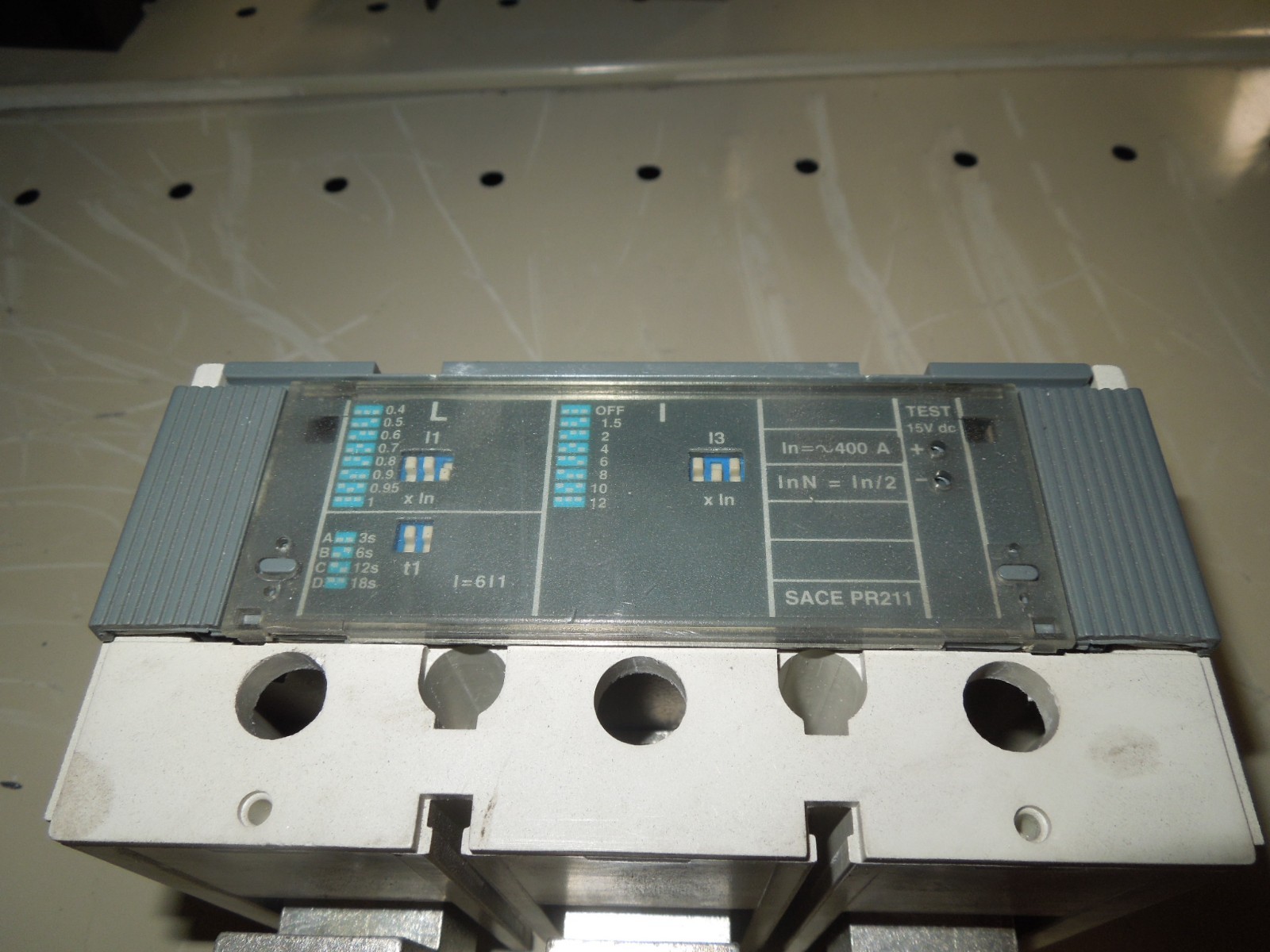 ABB SACE PR211 400A Trip Unit w/ LI Functions Lugs & Terminal Cover for ...