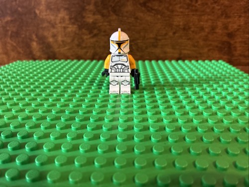 Lego Star Wars Phase 1 Clone Commander Minifigure sw1146 Yellow | eBay