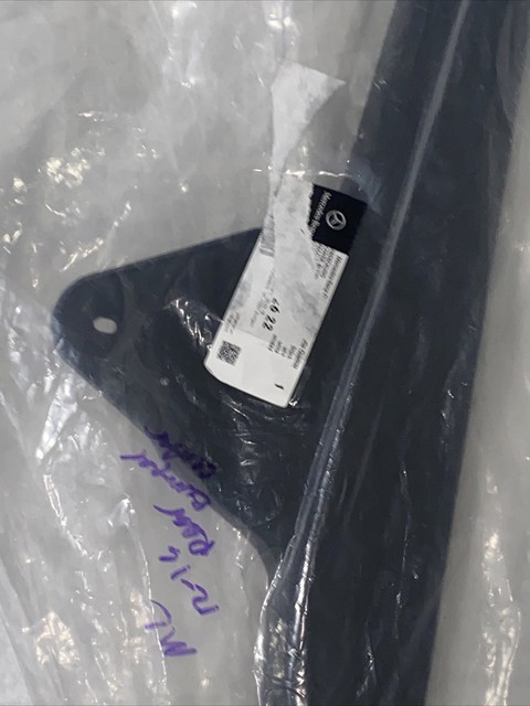 Mercedes-Benz 1668852622 Genuine OEM Center Bracket for sale online | eBay