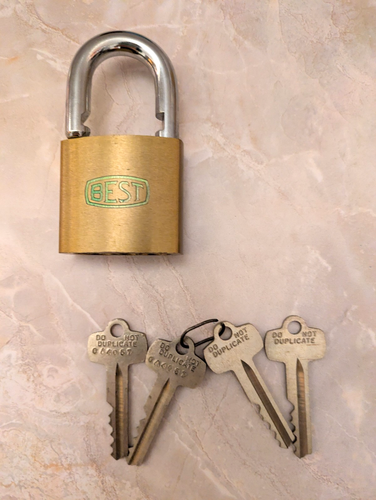 Vintage BEST Heavy Duty Padlock With 2 Numbered Keys and 2 Unnumbered ...