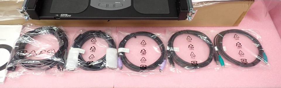 NEW Fujitsu Primergy RC25 US Rack Mount Console KMM 17" TFT 1U S26361 ...