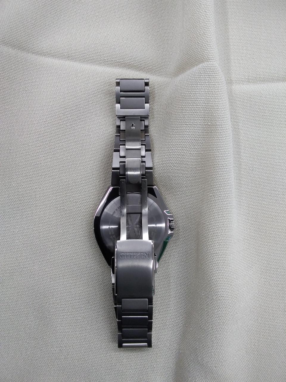 Citizen Eco-Dr H100-R007556 Radio controlled Titan White Slv Quartz ...