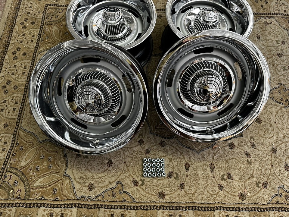 1969-82 Corvette AZ 15x8 OEM Rally Wheels Restored Mismatched Dates ...