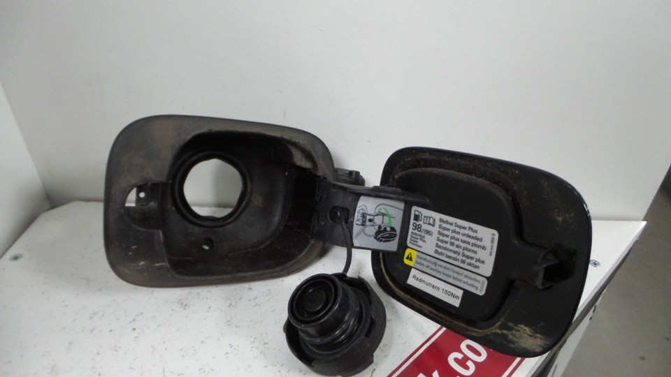 SPORTELLO CARBURANTE Volkswagen Phaeton (3D) 2015 3D0809857H | eBay