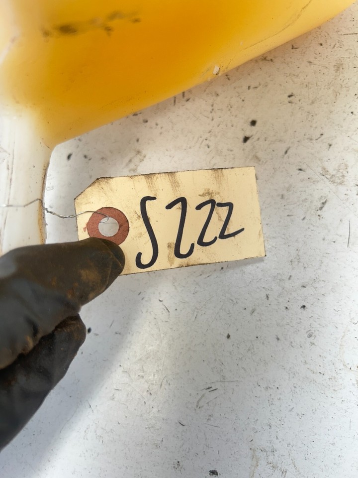 2000 Polaris Magnum 325 4x4 OEM Gas Tank Fuel Cell Cap Lid Mounts ...