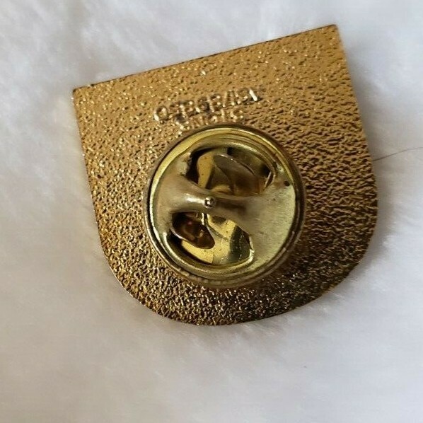 Vintage Lamprey Health Care Lapel Pin Medical New Hampshire NH New ...