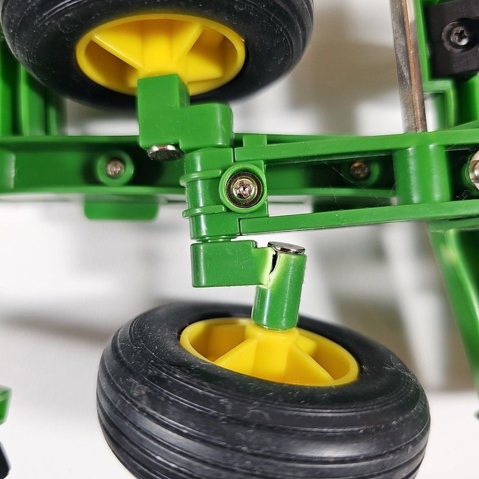 1/16 Ertl Big Farm Series John Deere 2700 Disk Ripper 46766 | eBay