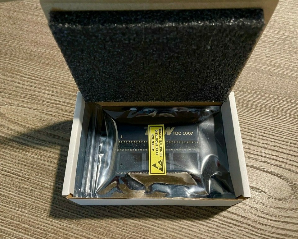 8-Bit A/D CONVERTER GOLD VINTAGE VERY RARE TRW IC TDC-1007 w/64 Pin ...