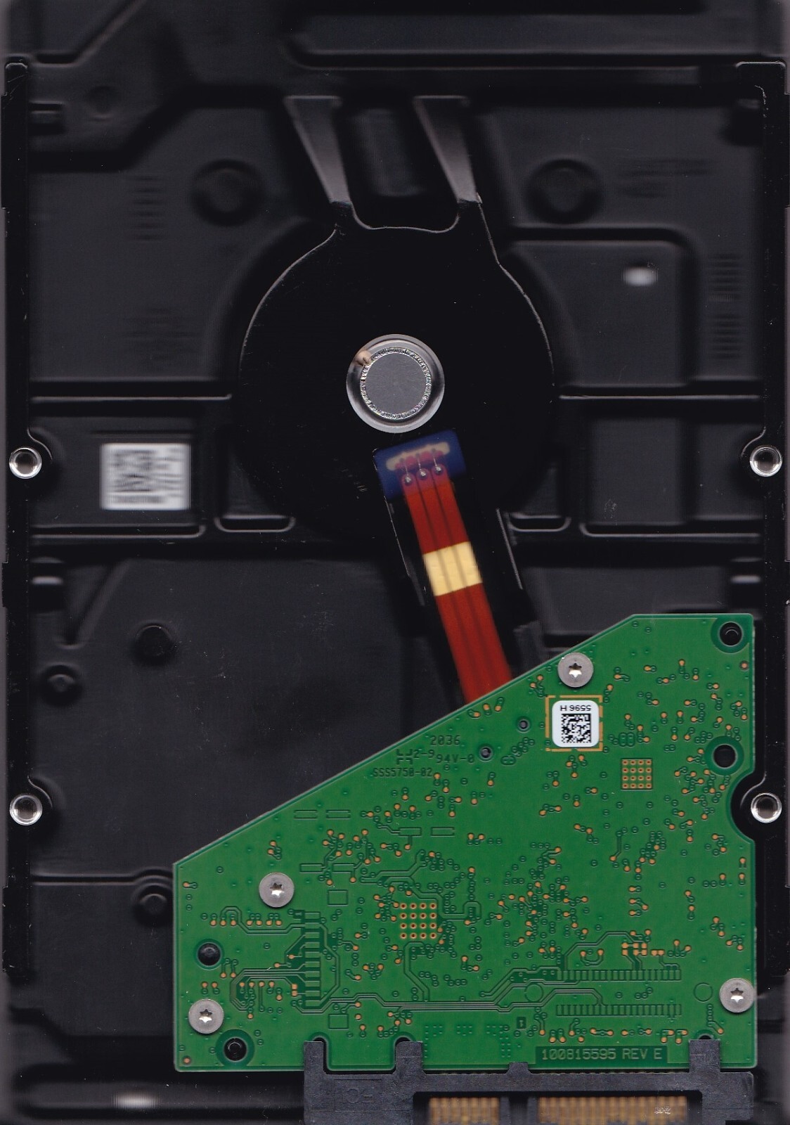 Seagate ST2000DM008 pn: 2FR102-501 sn: ZFL fw: 1002 TK 2020 2TB SATA 3. ...