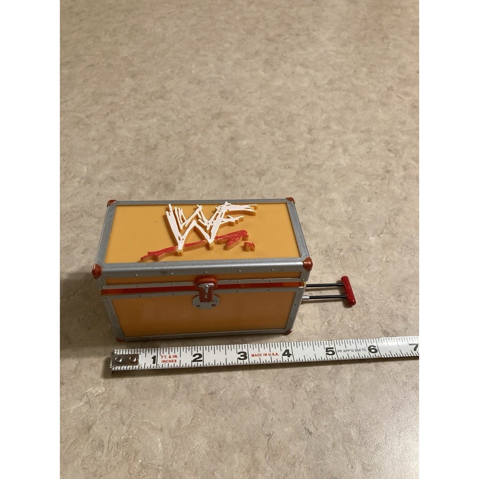 Vintage WWF Superstars Plastic Yellow Case Chest with Handle Gear Trunk ...