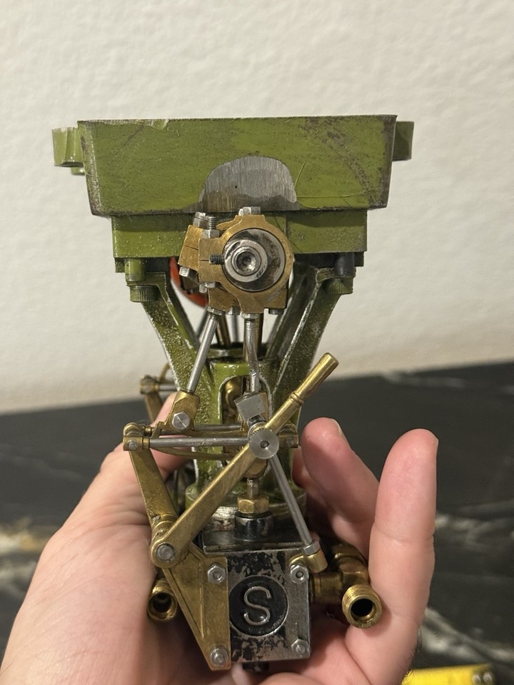 RARE STEAM ENGINE STUART WARNER MARINE Twin Double Vertical Engine D10 ...