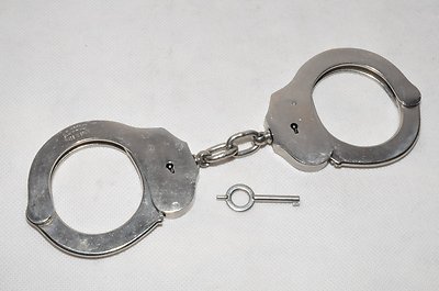 ALCYON Handschellen // Handfesseln // Original deutsche Polizei ...