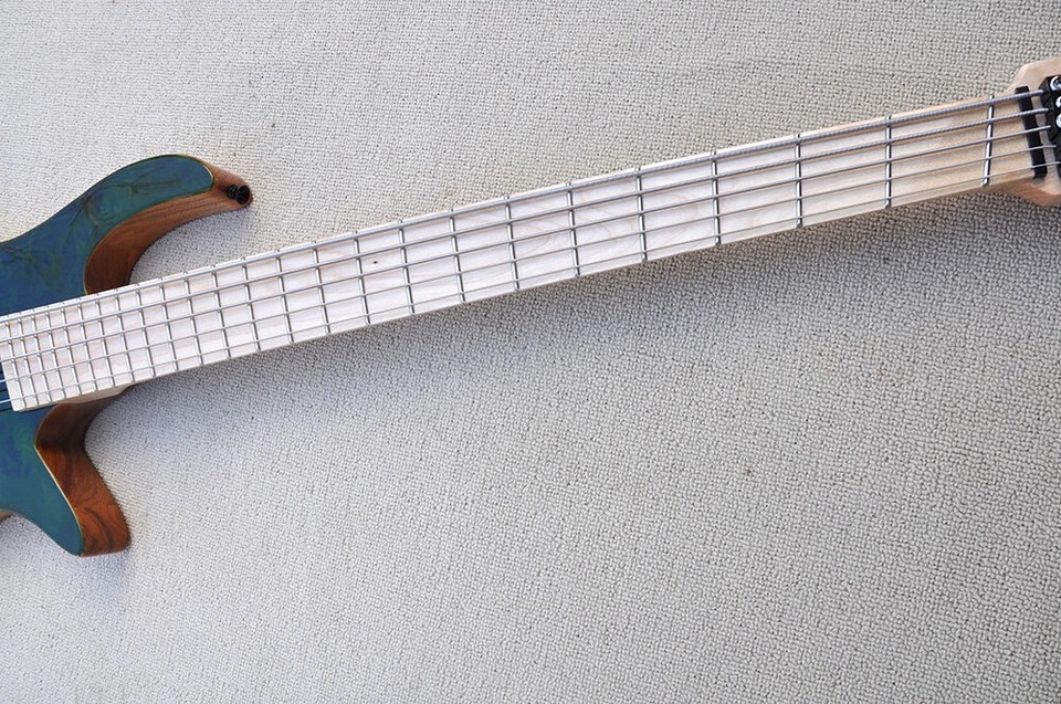 Green 5 Strings Headless Electric Bass Guitar with Slanted Frets Maple ...