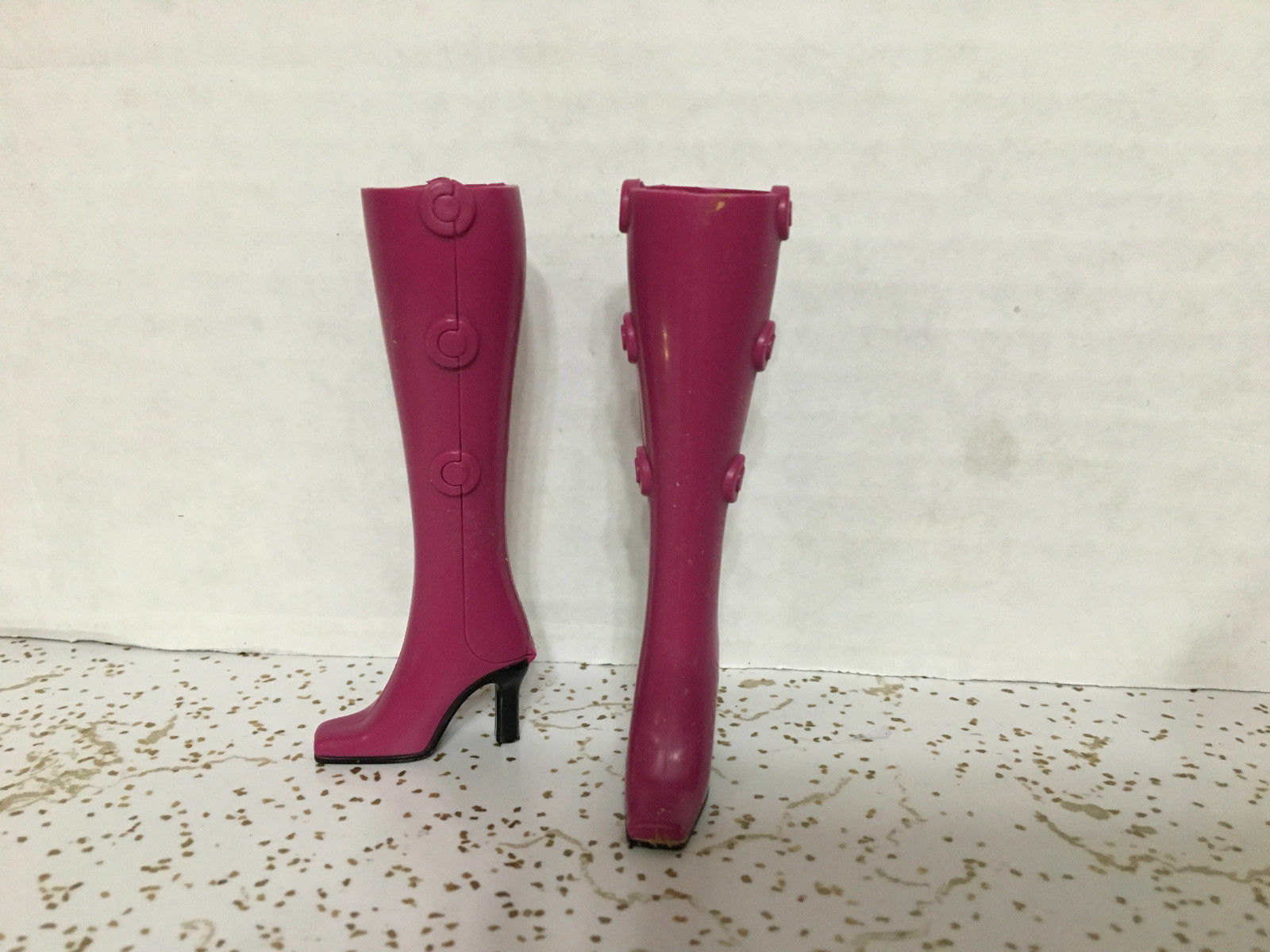 Barbie Model Muse Fashion Fever Fashionista Heel Snap Closure Boot Shoe ...